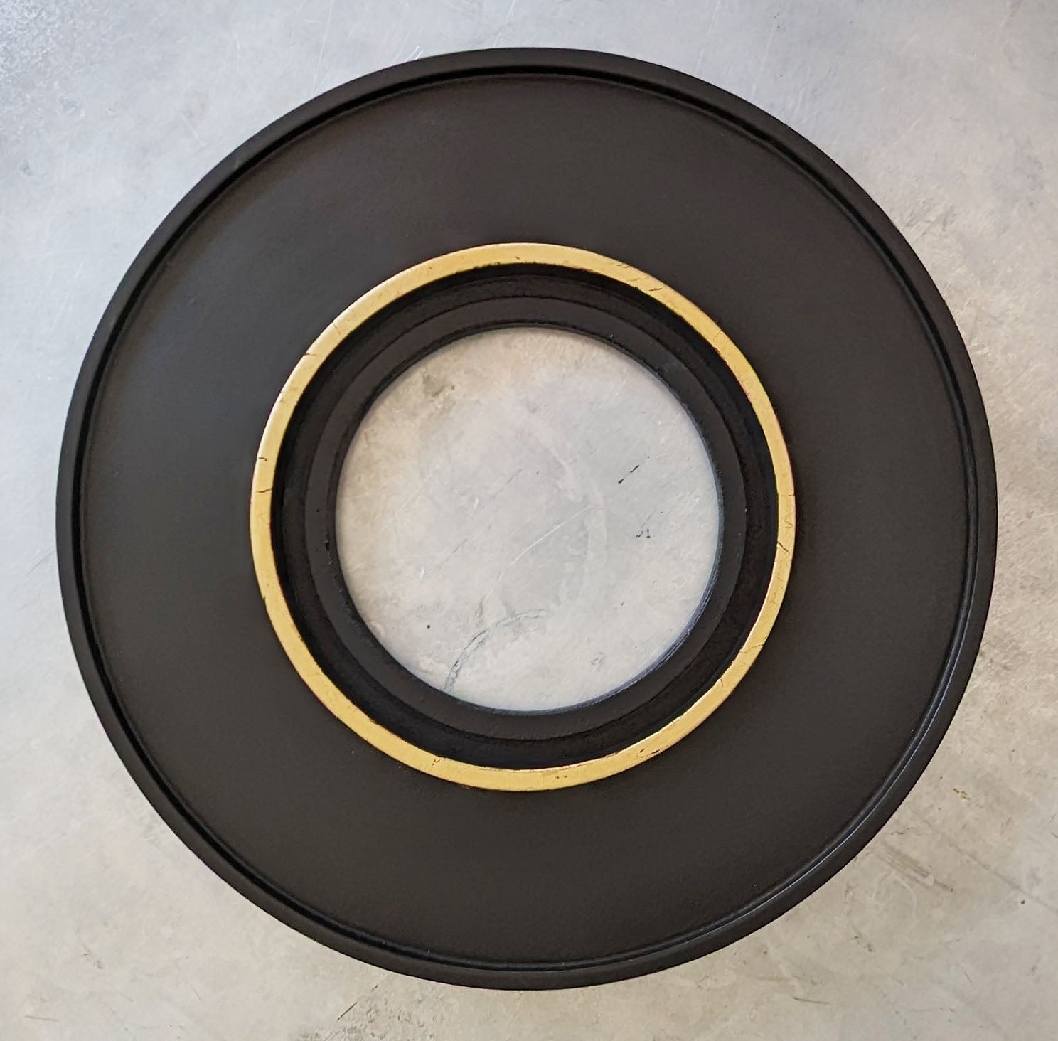 ROUND FRAMES – Tobias Made